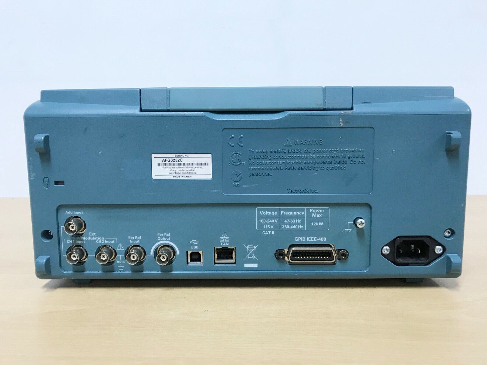 Универсальный генератор сигналов Tektronix AFG3252C. Гарантия лучшей ...